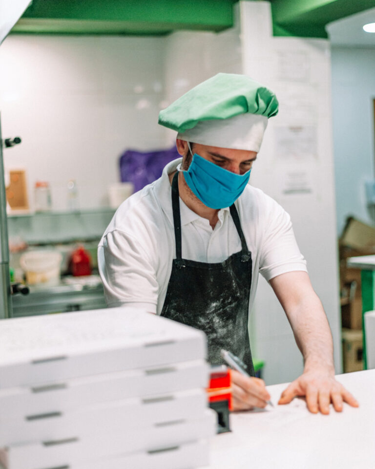 Pizza Phones - AI Pizza Ordering System by VOICEplug AI